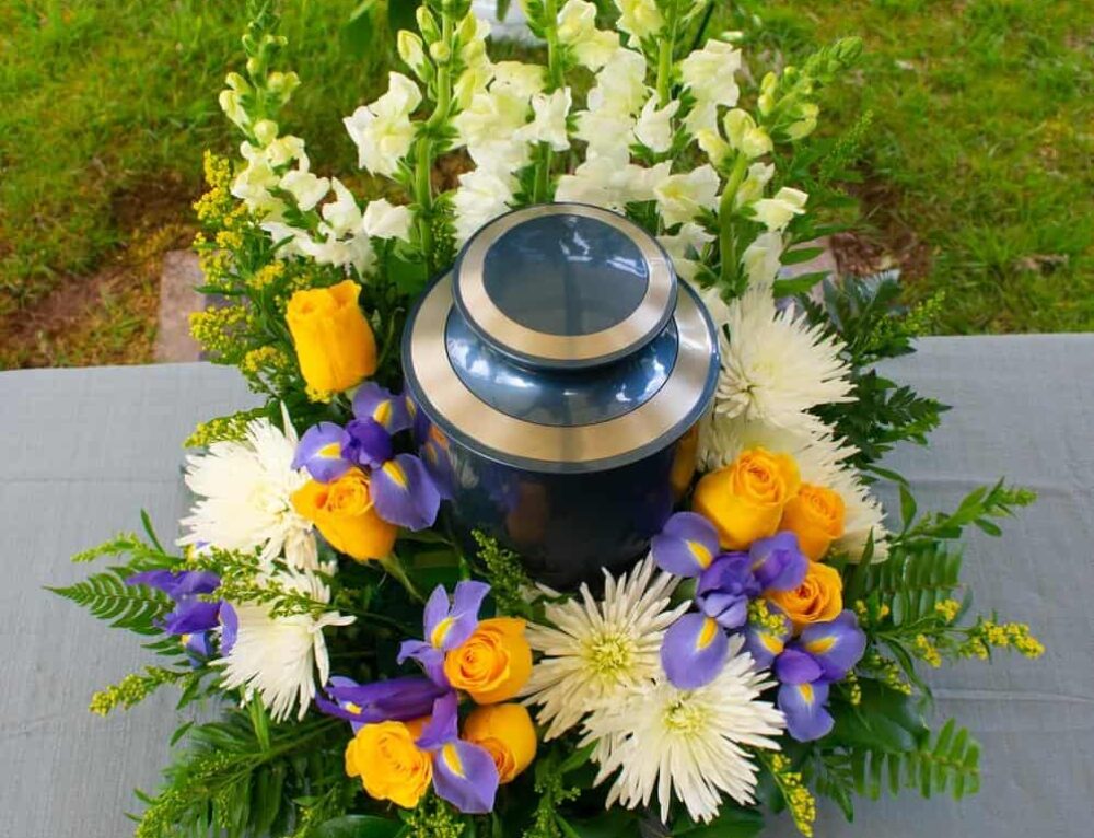 More People Keep Their Loved One's Ashes at Home | Philadelphia ...